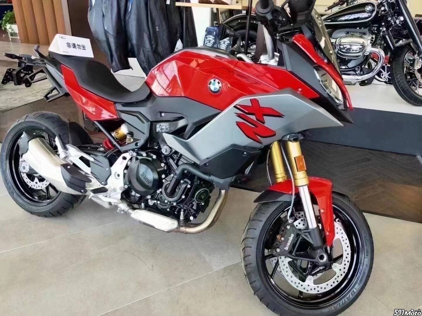 《聚友机车》全新宝马F900XR优惠中价格超级便宜-竞速车友会 - 591moto
