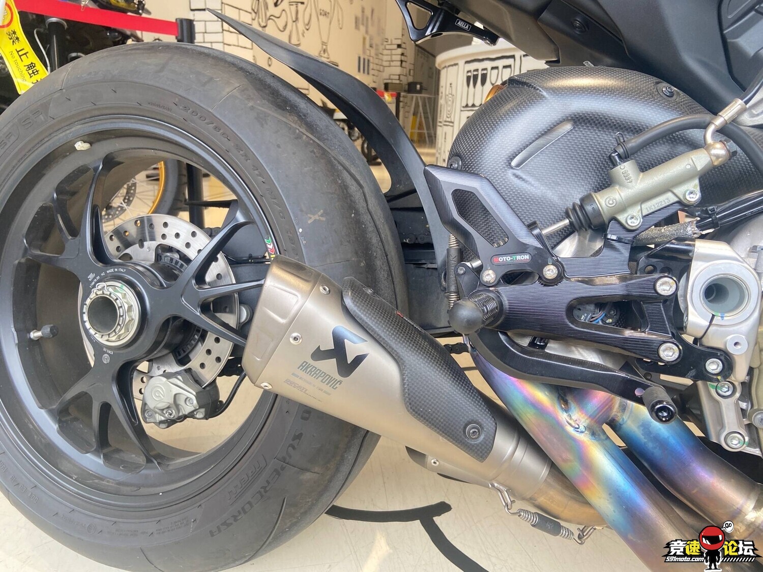 22年街霸v4s-竞速车友会 - 591moto