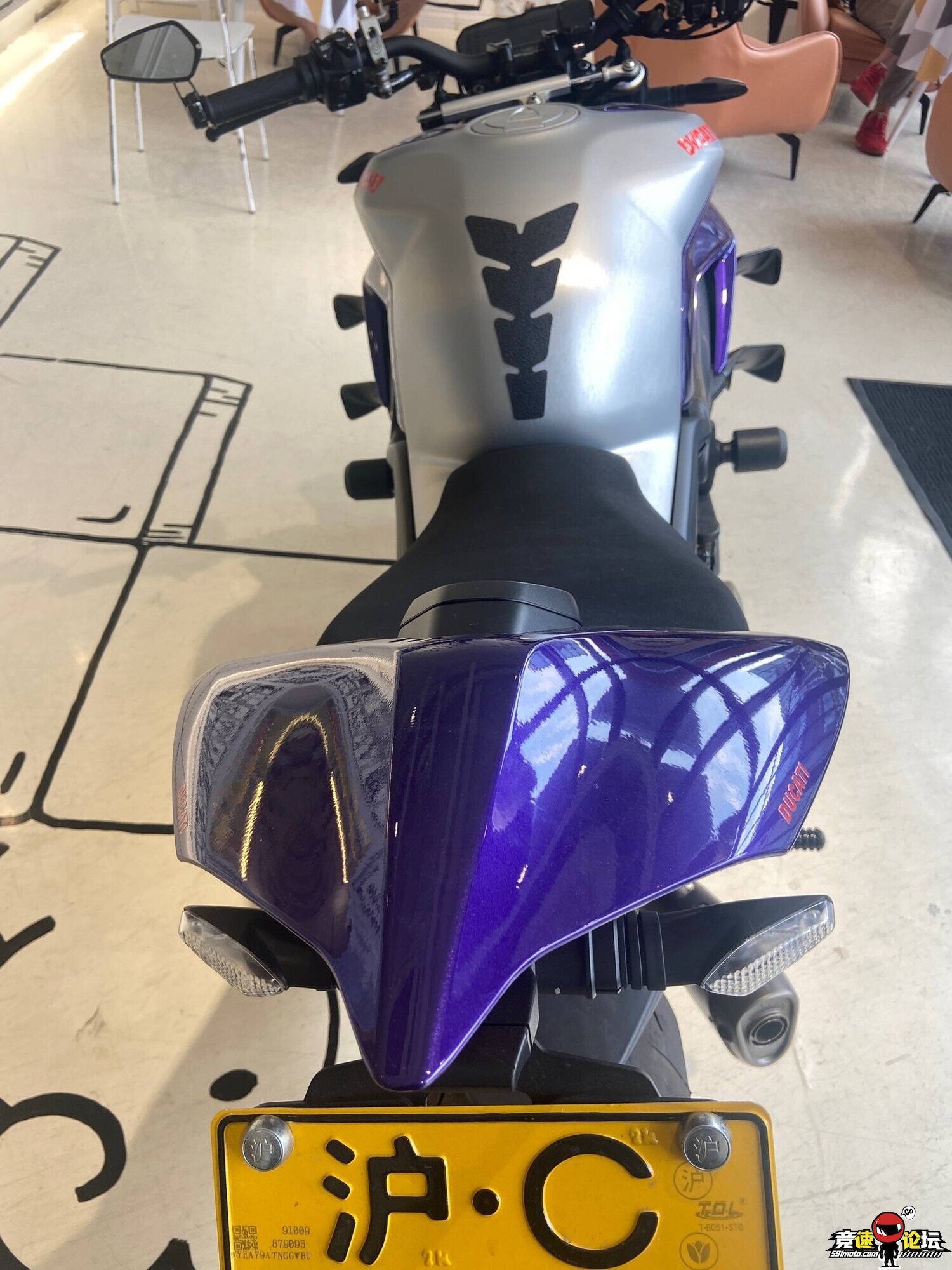 22年街霸v4s-竞速车友会 - 591moto