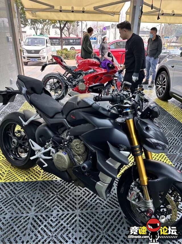 22年街霸v4s-竞速车友会 - 591moto