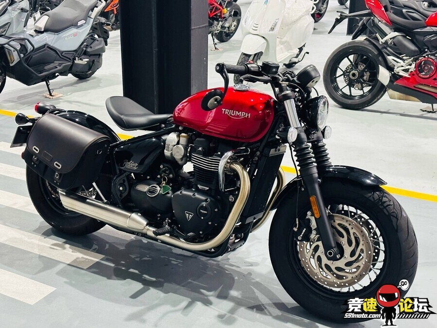 【上海雷霆】最新拿下22年300公里准新凯旋bobber-竞速车友会 - 591moto