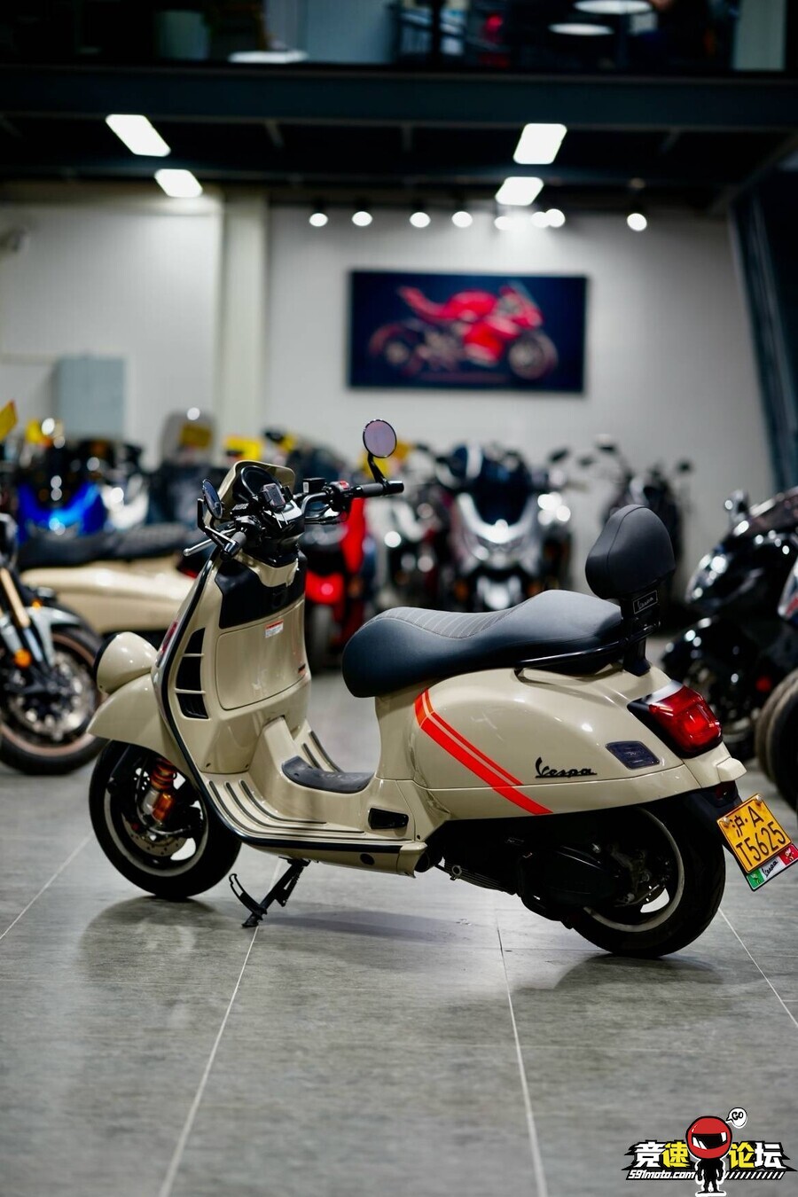 24年vespa gtv300 安全行驶2500公里。前401后903欧老师减震-竞速车友会 - 591moto