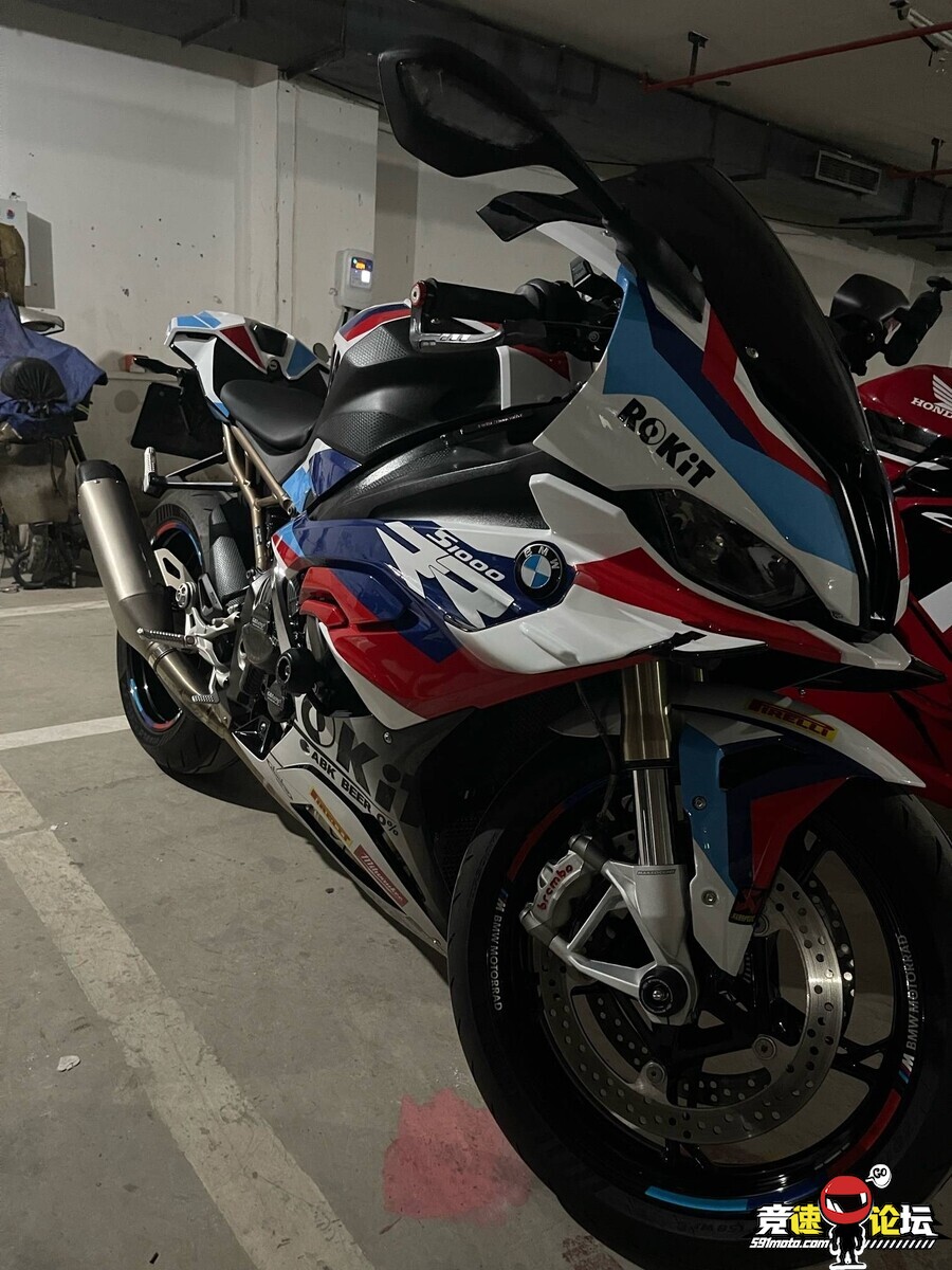 22款宝马双r普版-竞速车友会 - 591moto